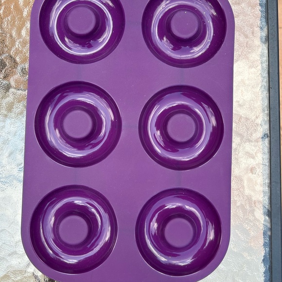 Epicure | Kitchen | Epicure Perfect Portion Bagel And Donut Pan Purple ...
